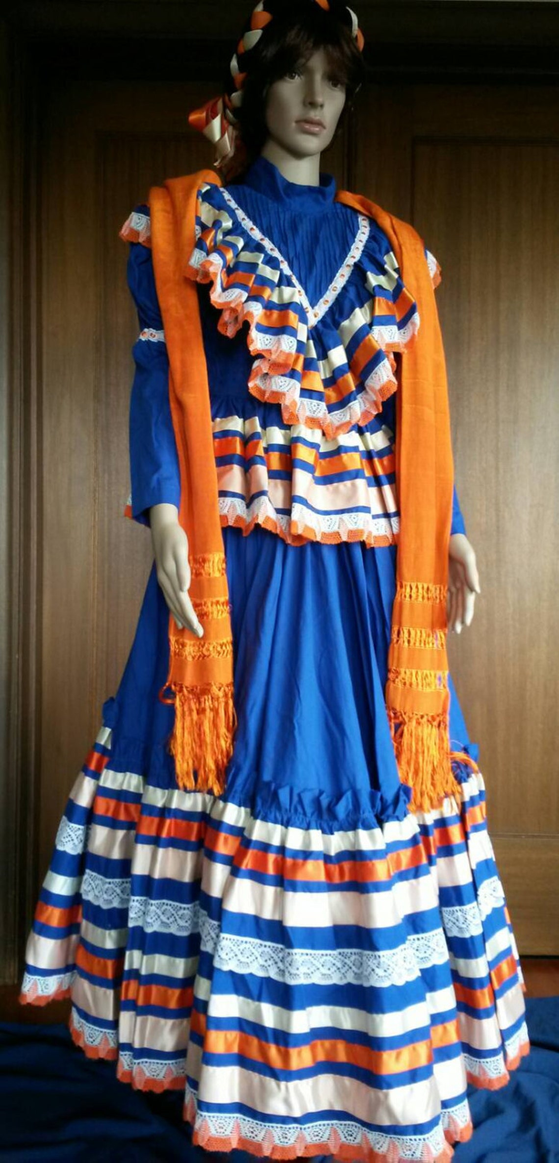 MEXICAN FOLKLÓRICO Jalisco Mariachi Outfit Professional Dance Adelita ...