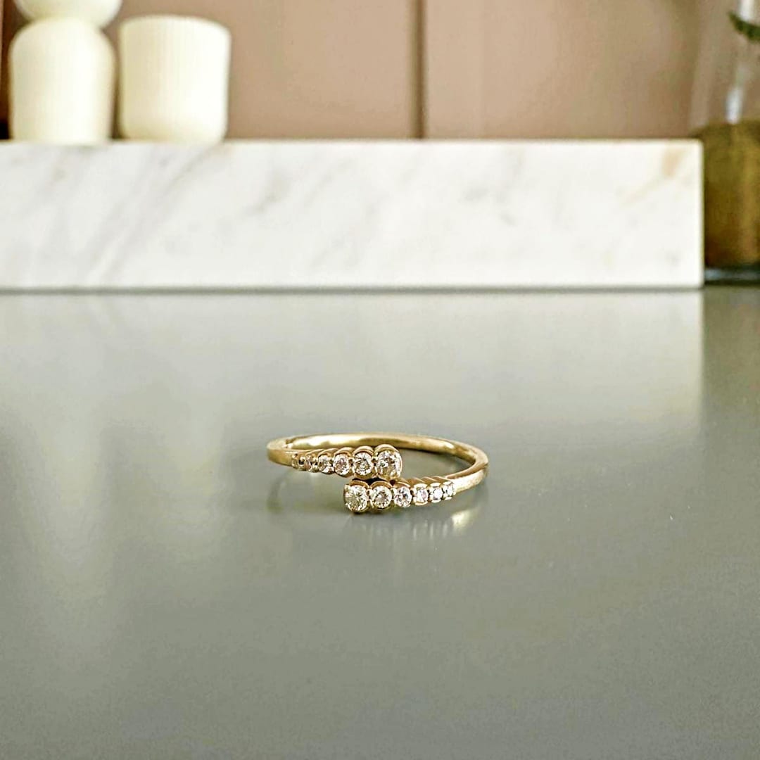 Diamond Spiral Ring - 14K Gold Cross Over Ring - Diamond Wedding Band ...