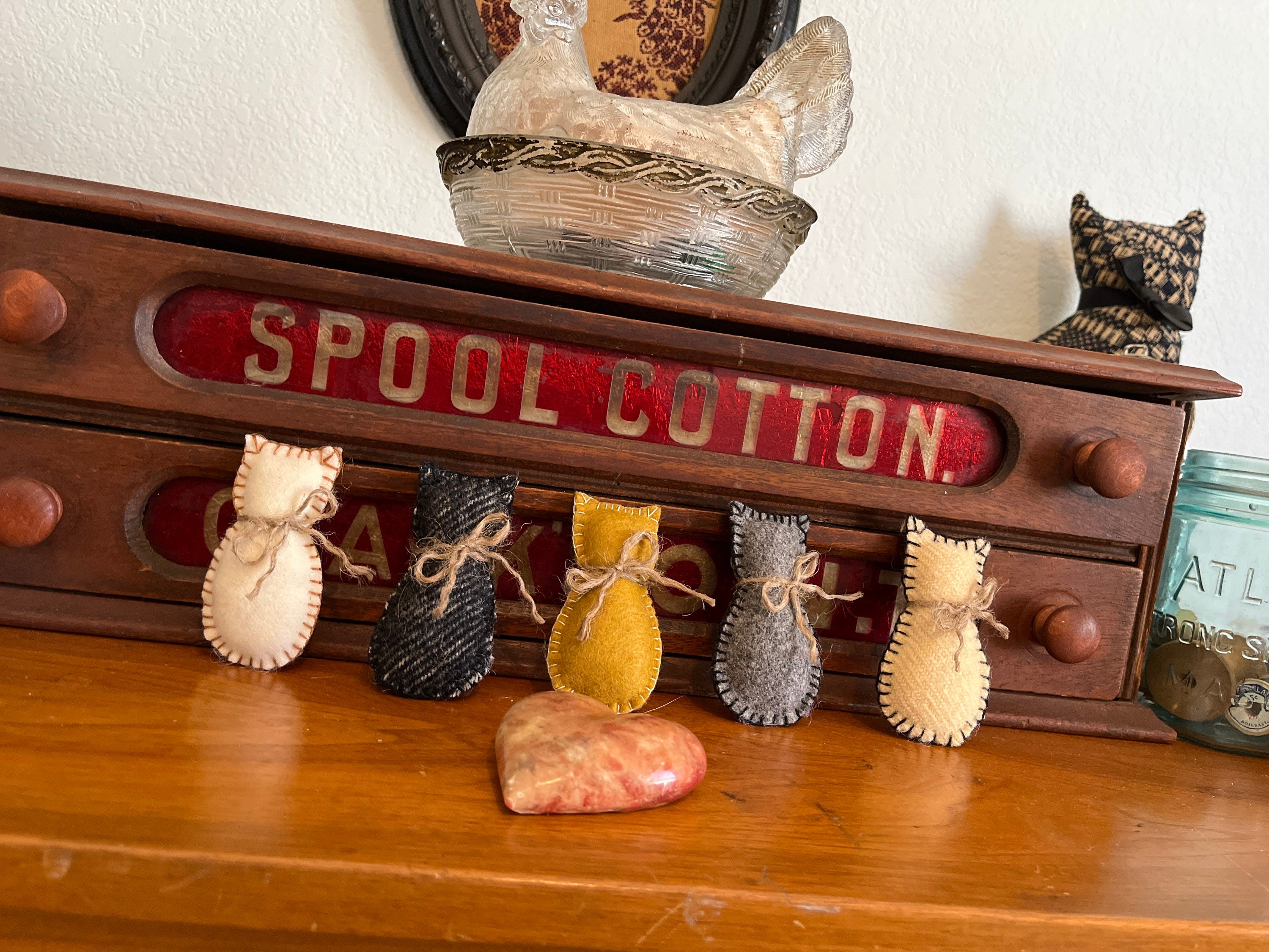 Five Prim Cat Bowl Fillers, Prim Cupboard Tucks, Prim Pin Keeps ...