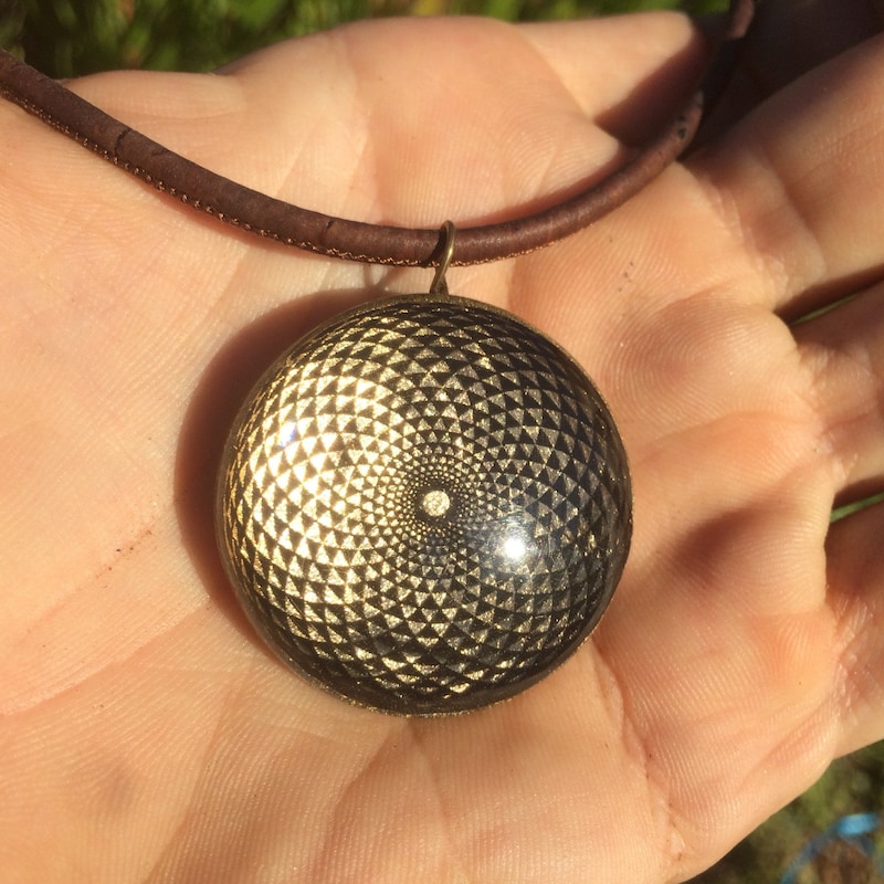Glass torus - Etsy.de