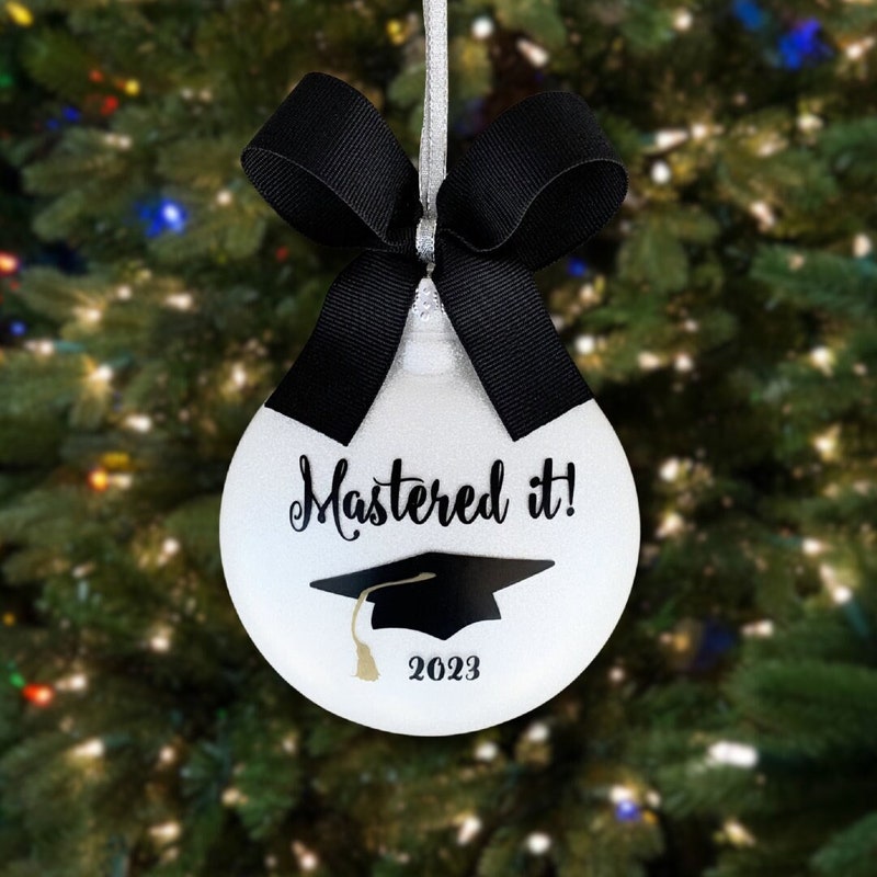 Masters Degree Graduation Gift - 60+ Gift Ideas for 2024