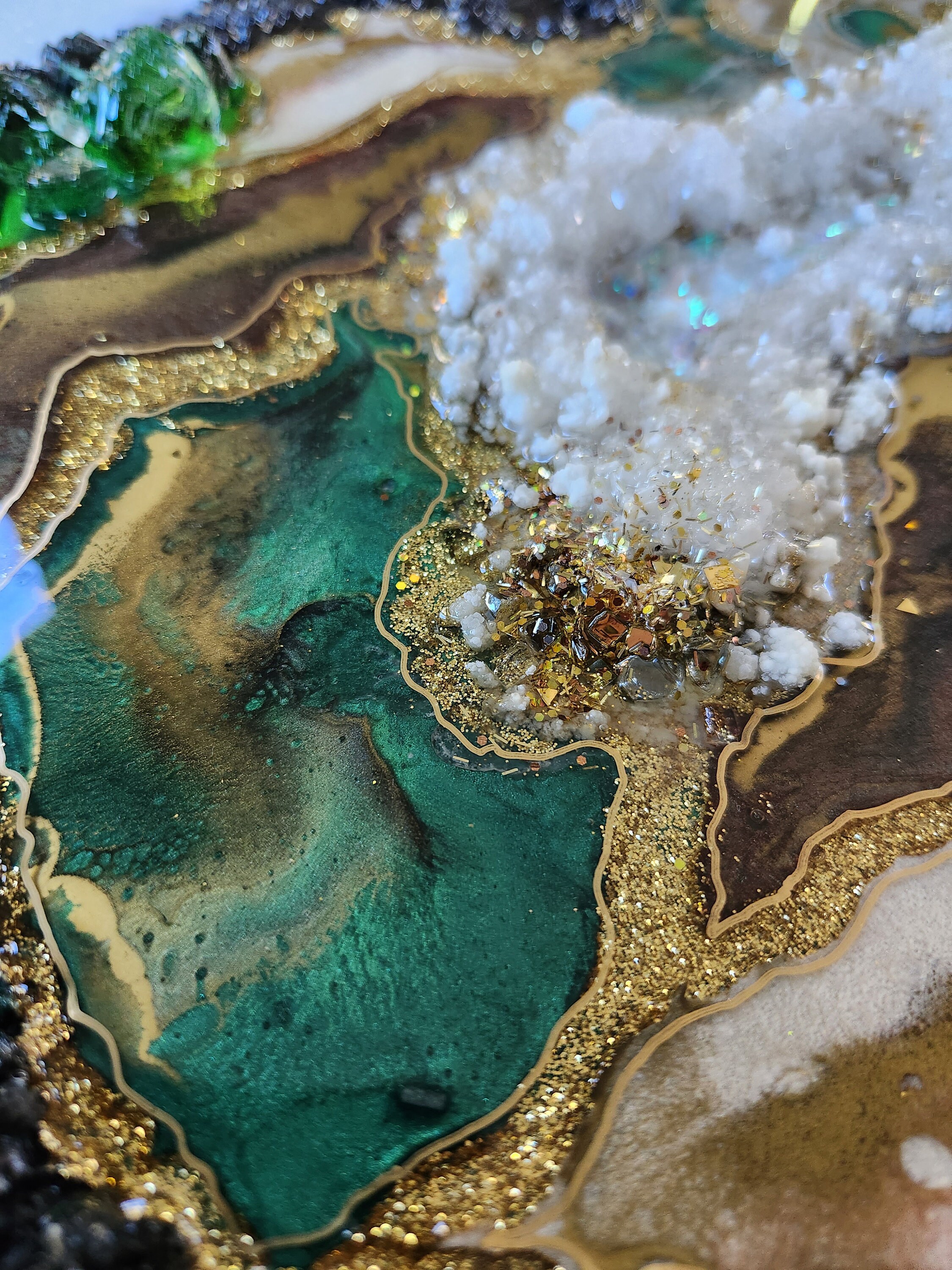 Green Emerald Geode Epoxy Resin Art Painting Gold Copper Bronze Quartz ...