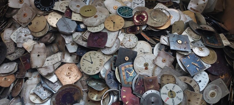 Vintage Colored 100 Pcs Watch Face Dials, From Old Watch Dials ...