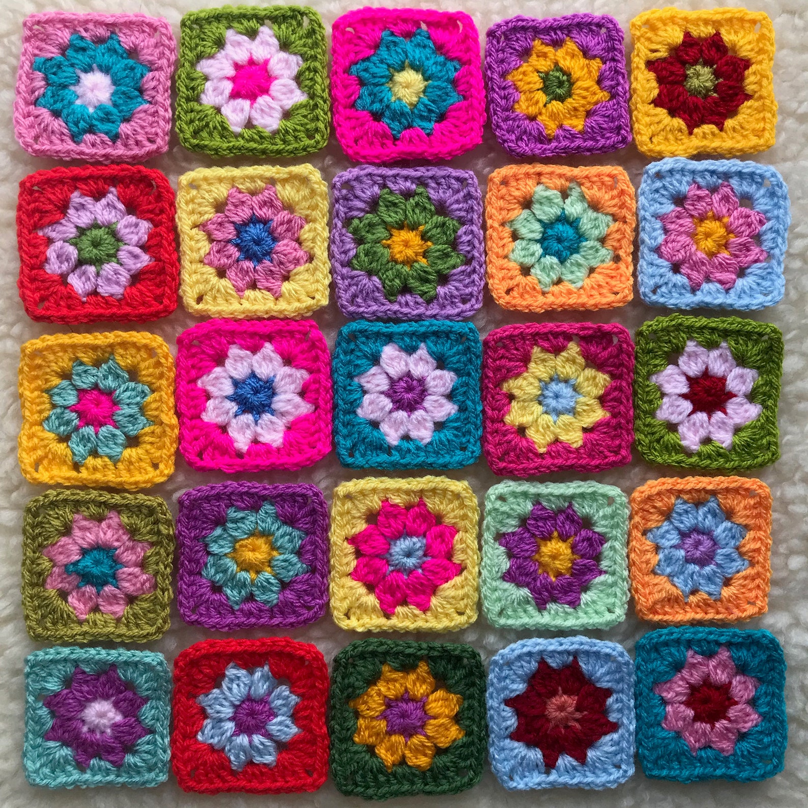Crochet Granny Squares Ditsy Daisy {multi Coloured 5cmx5cm} Set of 6 ...
