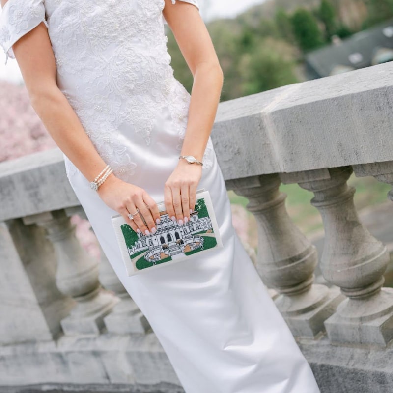 Custom Crest Purse - Etsy