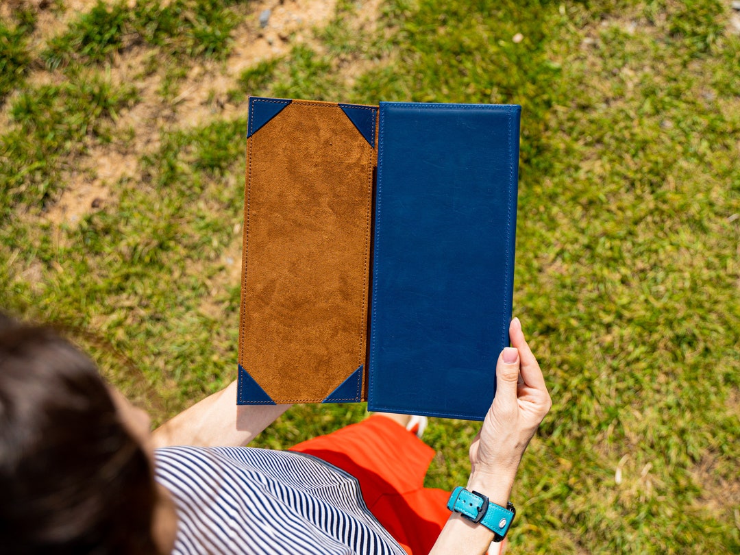 Milwaukee Leather Trifold Menu With Lining / Engraved Wine Menu Holder ...