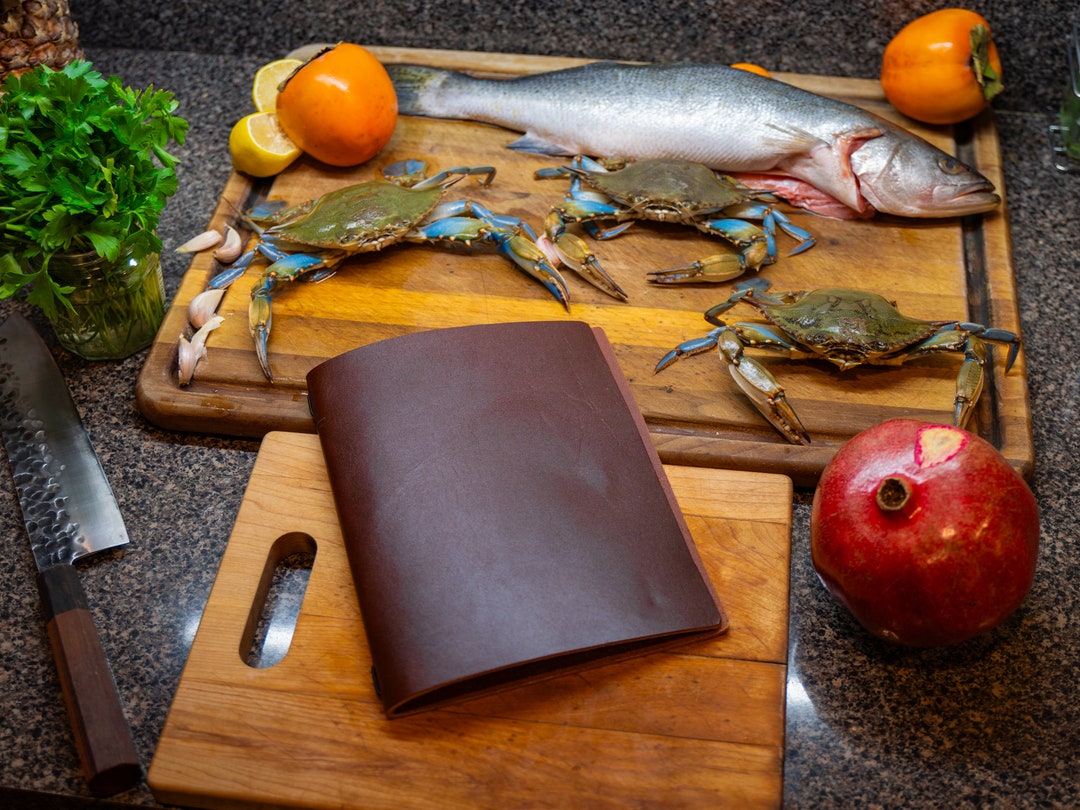 Personalized Leather Menu Cover: Restaurant Menu Book With String - Etsy