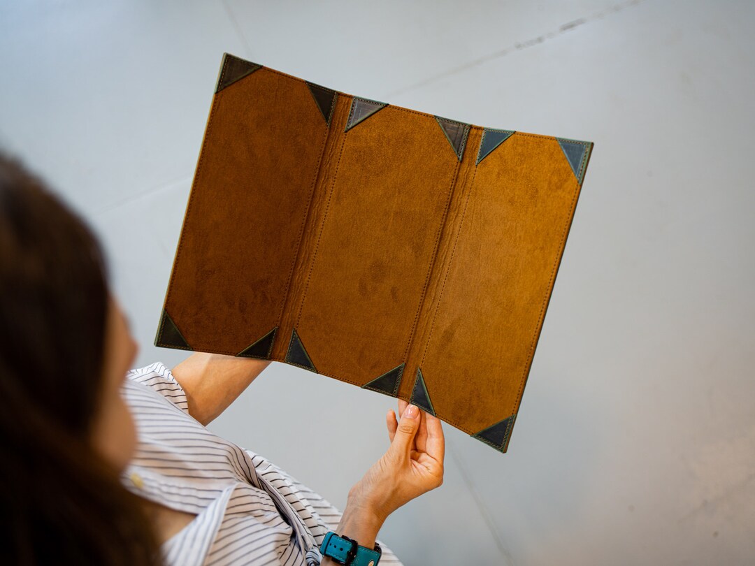 Milwaukee Trifold Menu Cover / Personalized Wine Green Menu Folder ...