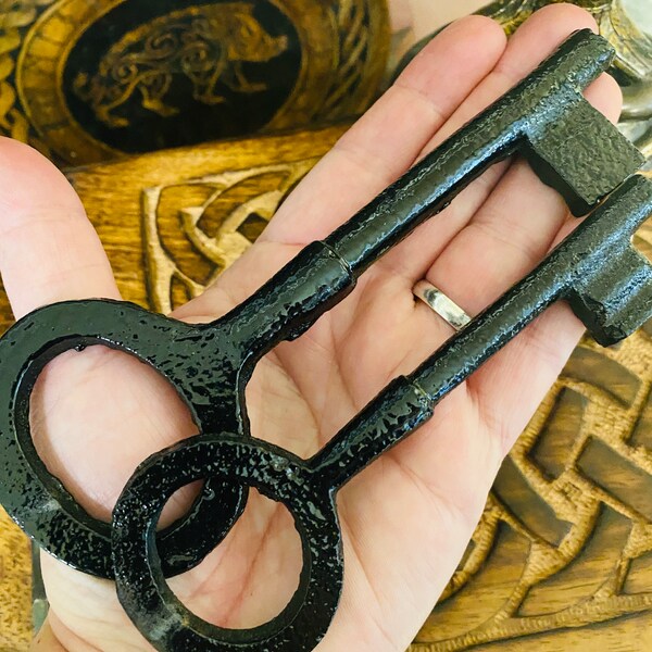 Skeleton Key Decor - Etsy