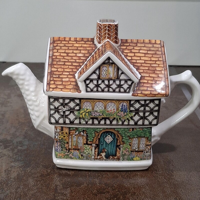 Cottage Tea Pot - Etsy