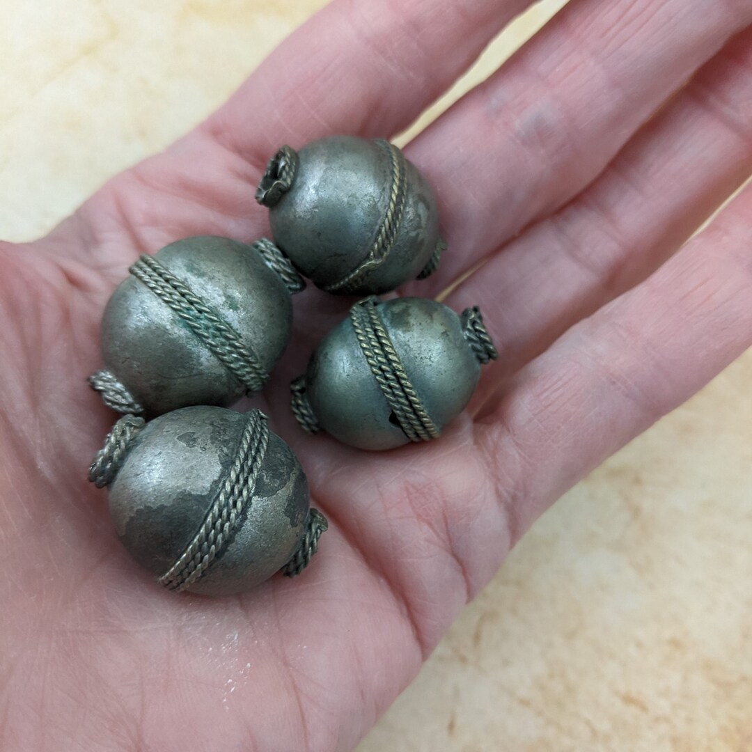 Vintage Turkmen Central Asian Beads Silk Road Assortment 4 Pieces 15348 ...