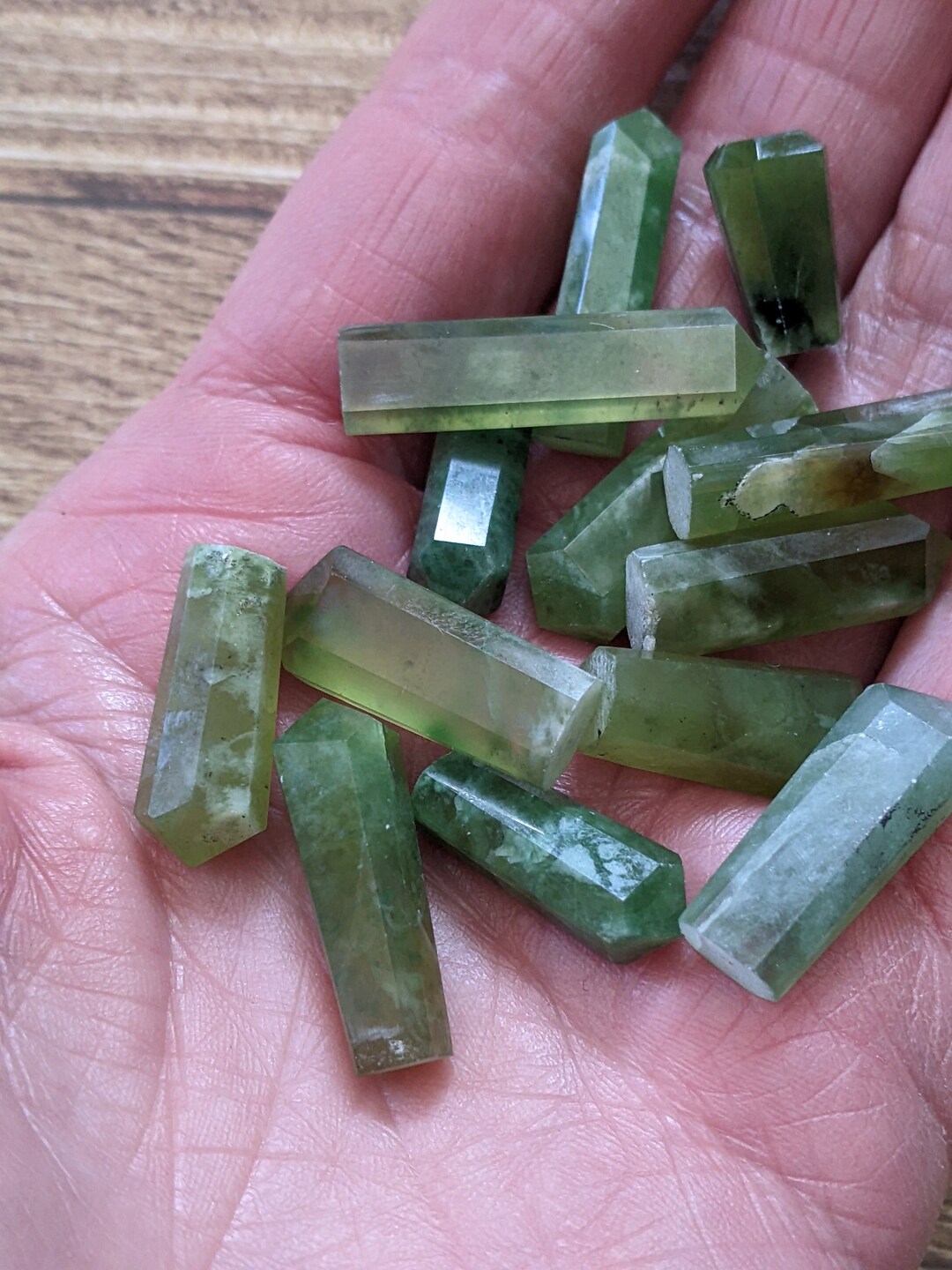 Hydrogrossular Garnets Green Pendant Stones Points 30g 13 Pieces 14mm ...