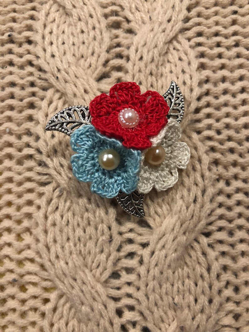 Cutelittle hand crochet brooch Made with love/Beautiful | Etsy