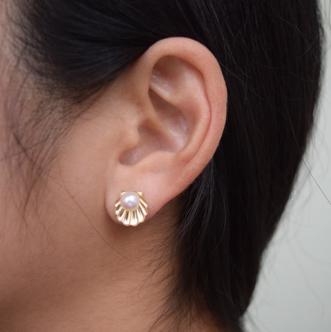 6.5x6mm Japanese Akoya Pearl in Shell Setting - 14K Yellow Gold - Etsy