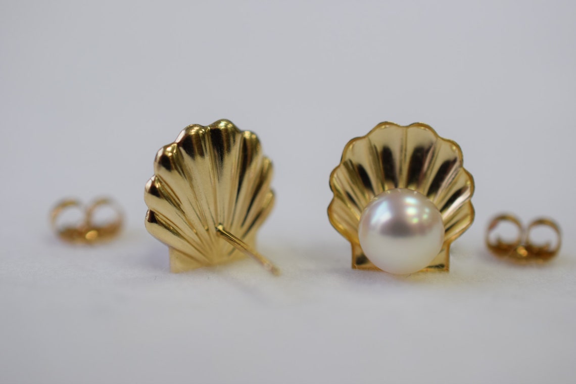 6.5x6mm Japanese Akoya Pearl in Shell Setting 14K Yellow - Etsy
