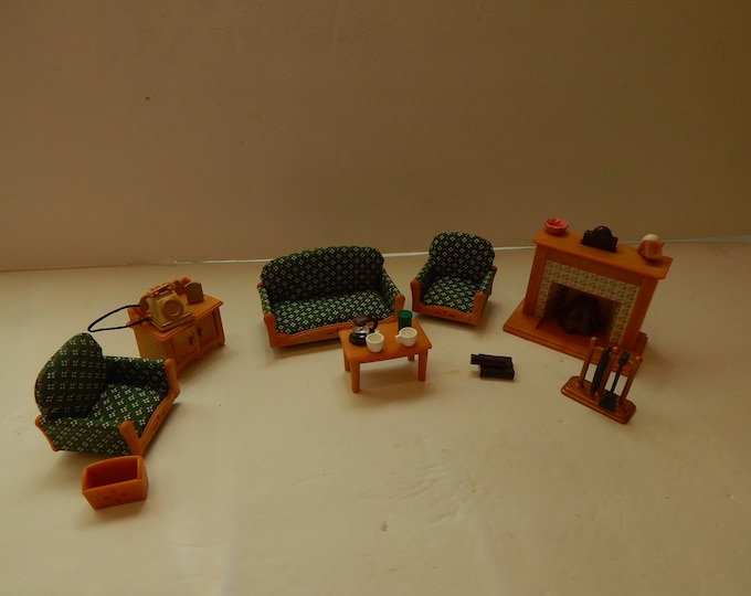 Vintage Calico Critters Sylvanian Deluxe Living Room Set Incomplete Lot ...