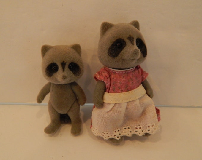 Vintage Sylvanian Calico Critters Chestnut Raccoon Family Lot 2 Mom and ...