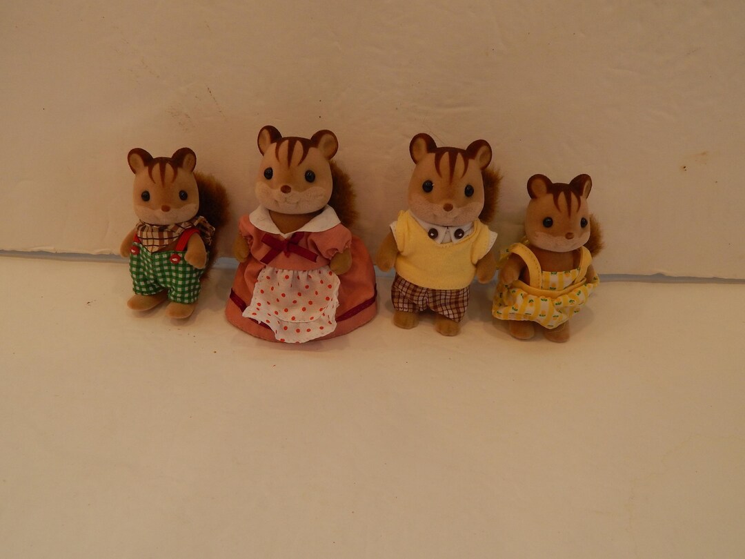 Vintage Calico Critters Sylvanian Hazelnut Chipmunk Family Lot of 4 Dad ...