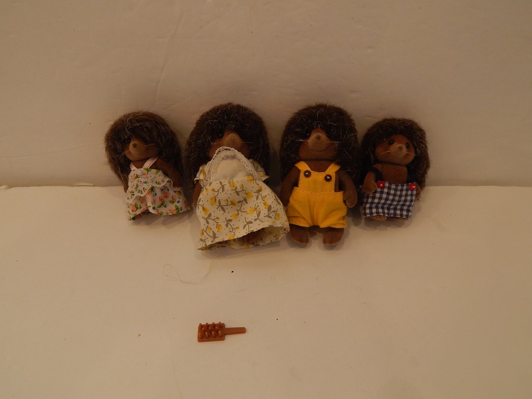 Vintage Calico Critters Pickleweed Hedgehog Family Lot of 4 Dad Mom Sis ...