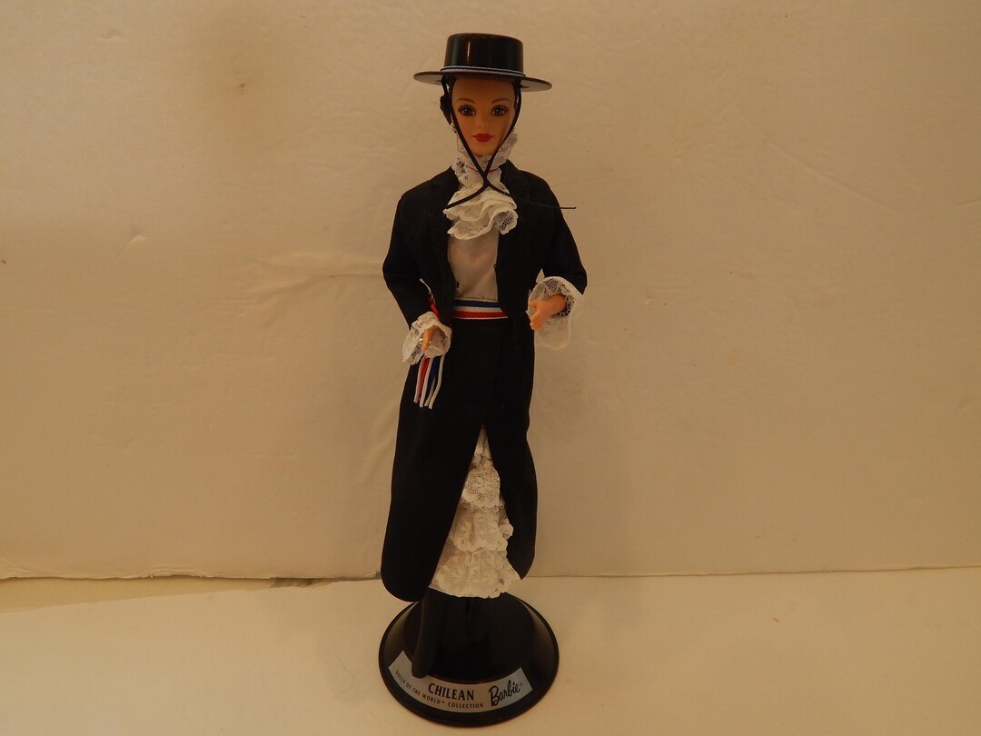 Vintage Chilean Barbie Dolls of the World 18559 Mattel 1990s - Etsy