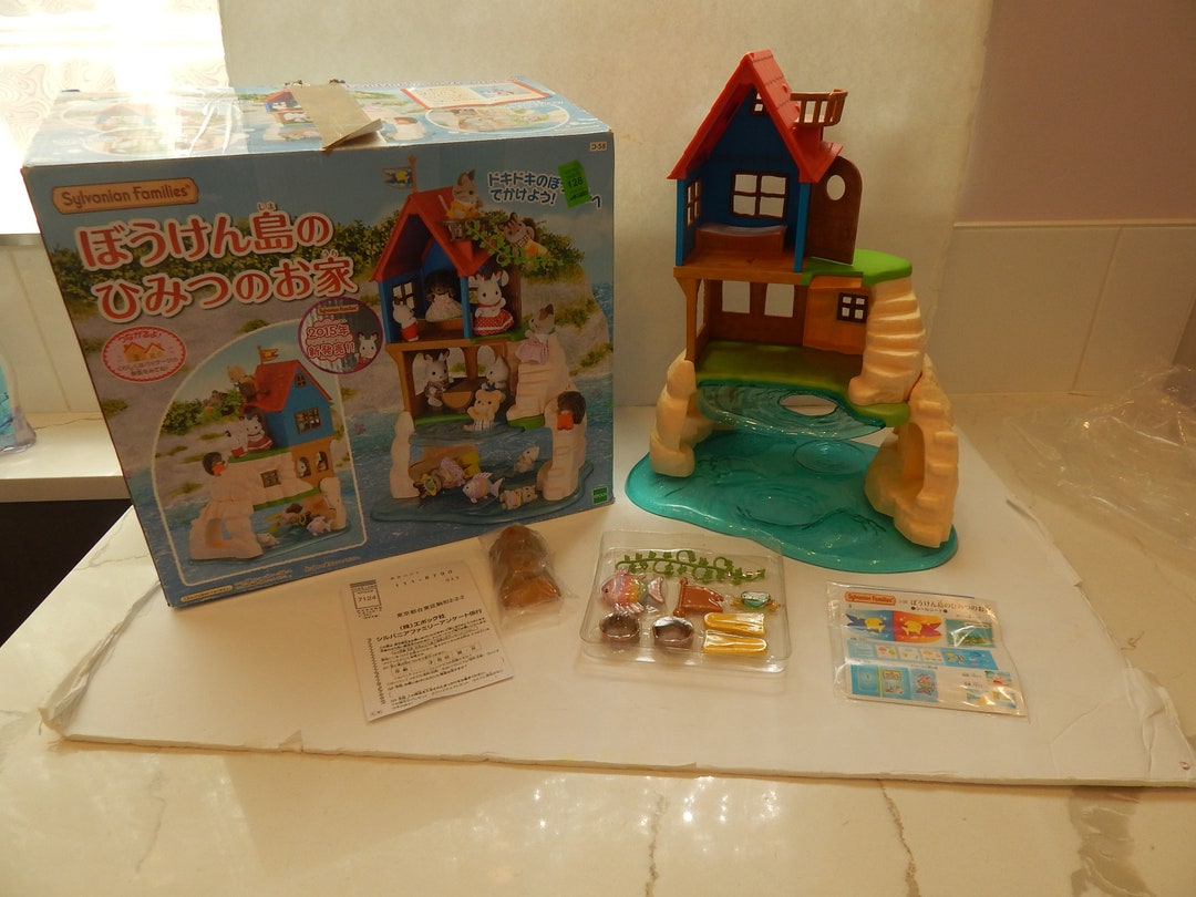 Sylvanian Calico Critters Secret Island Playhouse Playset NIB Japanese ...