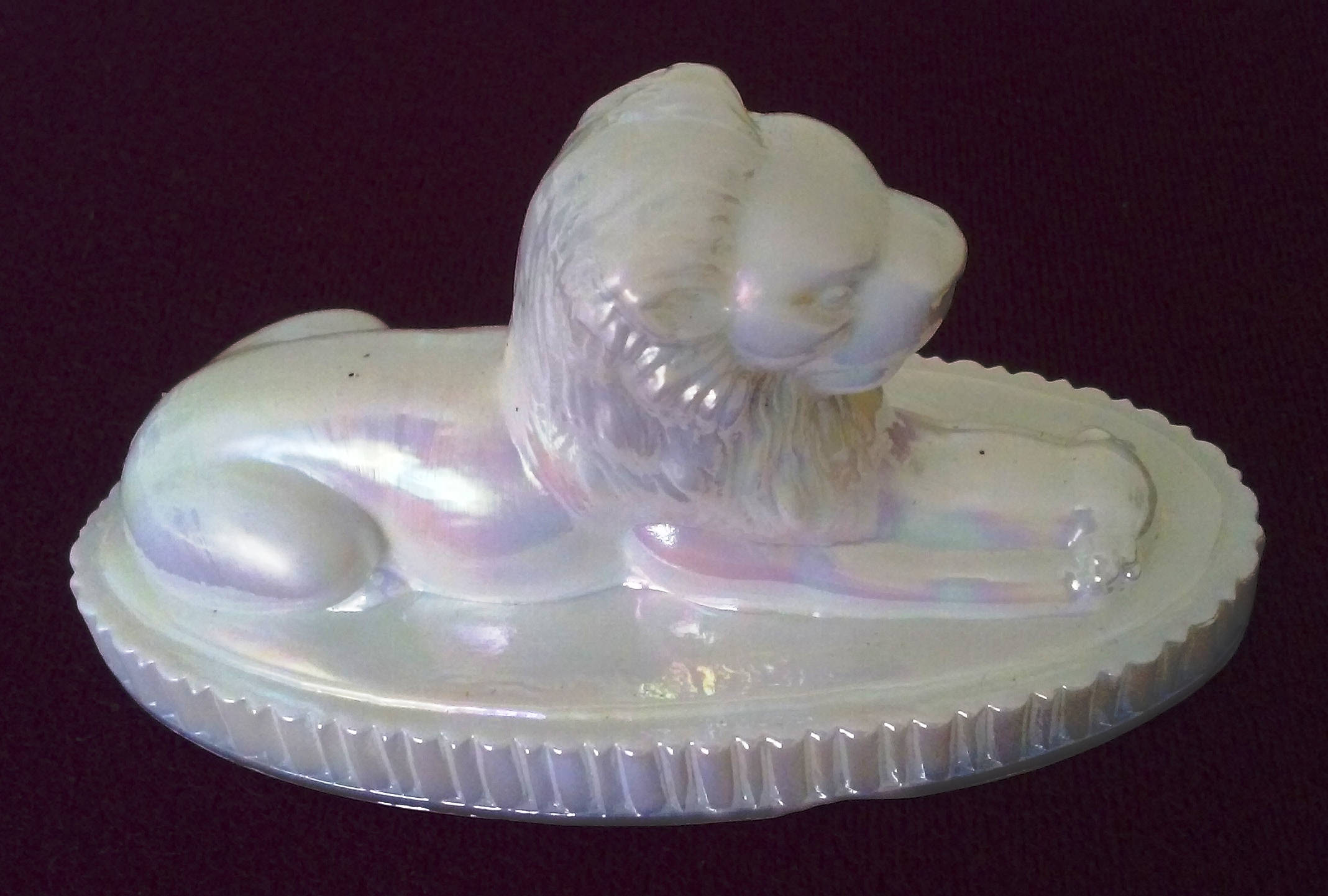 Rare Oscar Lion Pearlized White Slag Glass by Summit / Fenton Co ...