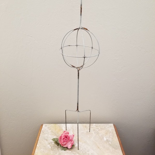 Topiary Frame - Etsy