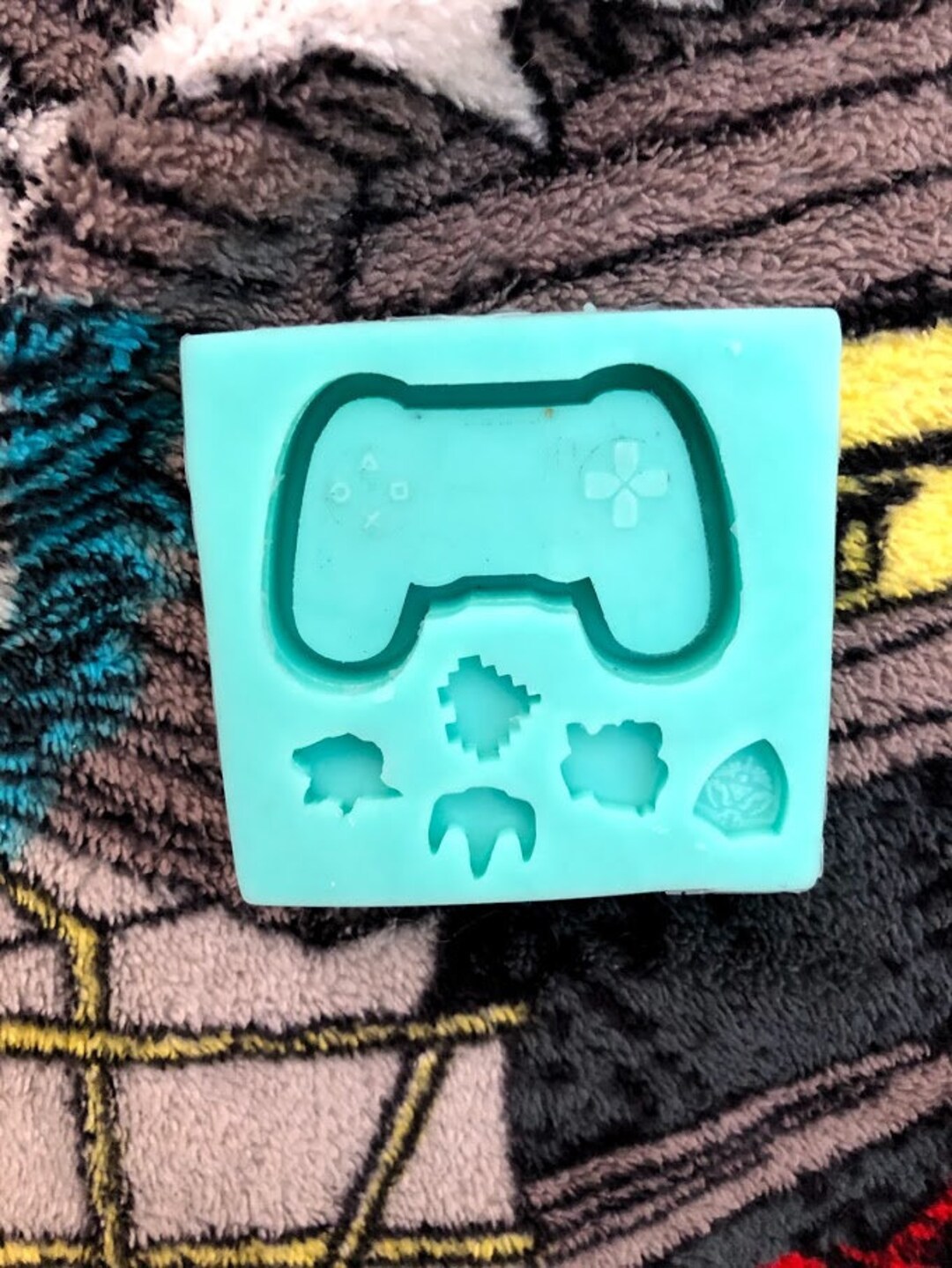 Video Game Controller Shaker Silicone Mold, Epoxy Resin Keychain - Etsy