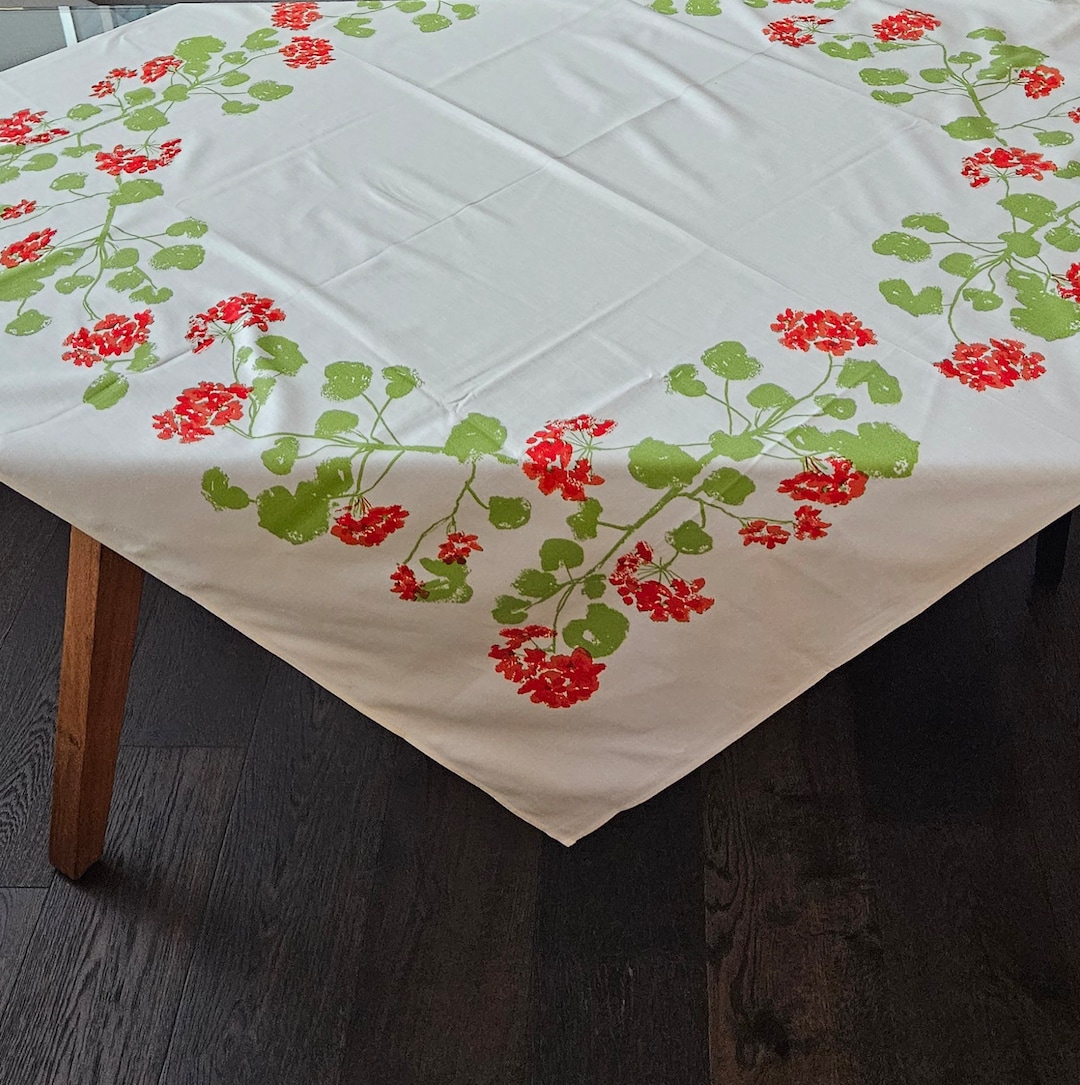 STUNNING Vintage Signed Vera Neumann 52 Square Blended Cotton Floral ...