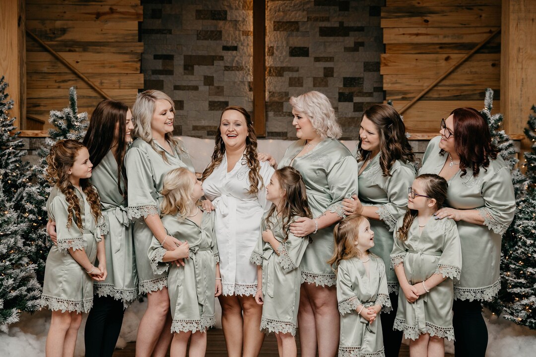 Junior Bridesmaid Robe - Junior Bridesmaid Gift - Flower Girl Gift ...