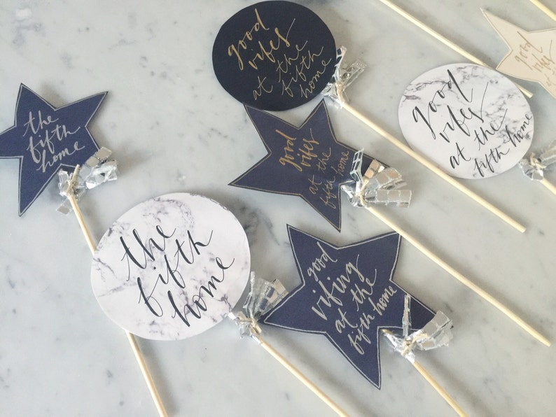 Photobooth Prop ONE Only / Modern Calligraphy / Custom Hand - Etsy