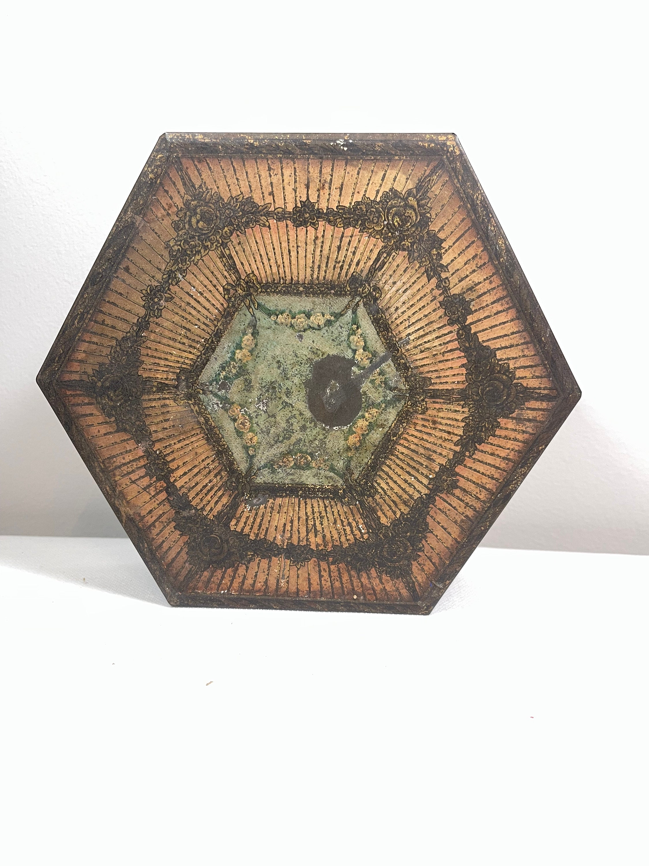 1930’s Tendeco Hexagon Hankie Tin Box - Etsy