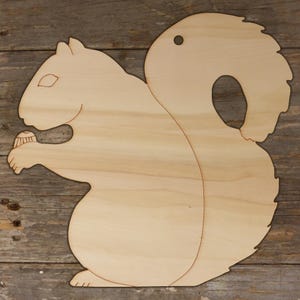 10x Wooden Squirrel Eating Nut Craft Shapes 3mm Plywood Woodland ...