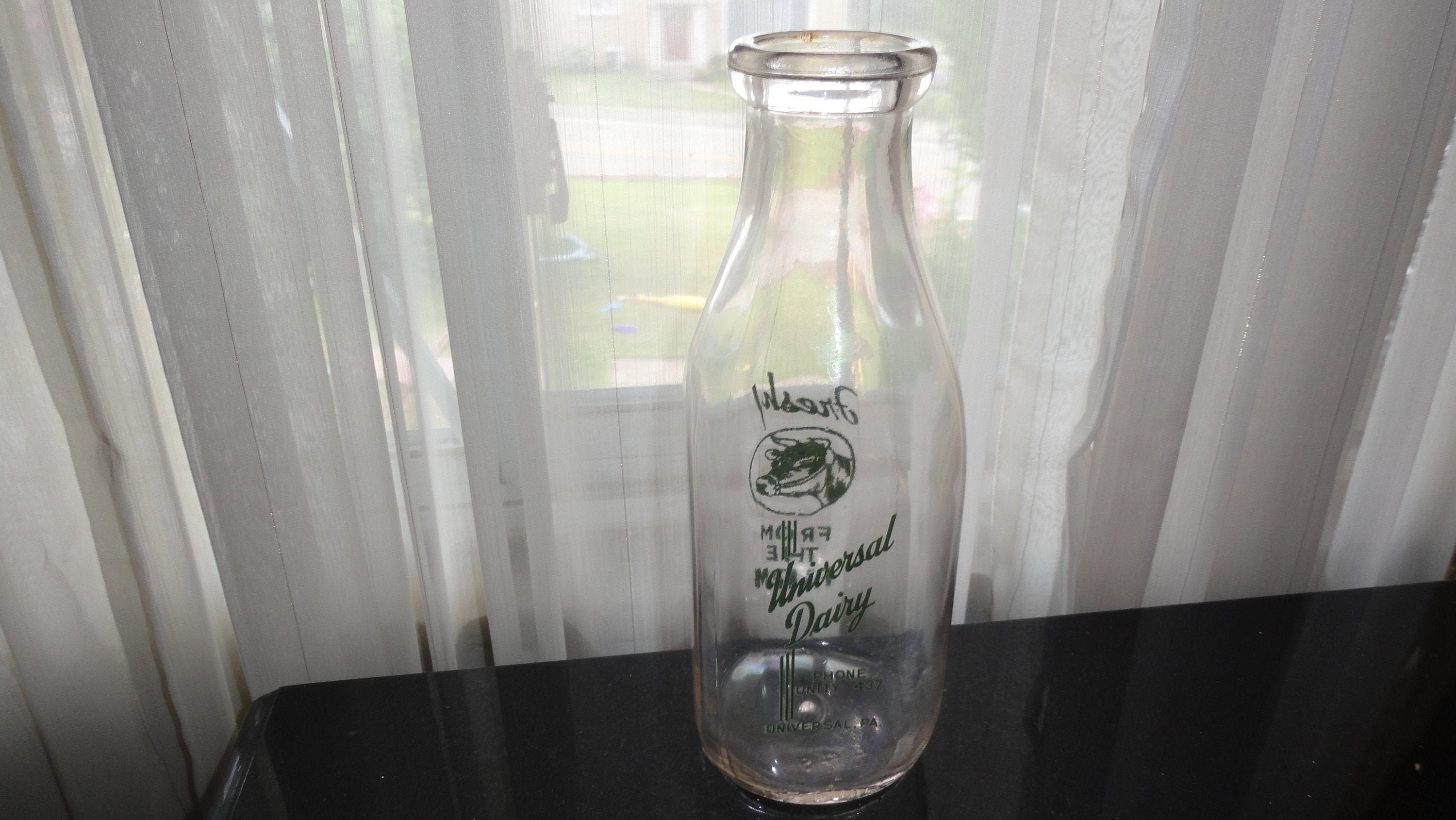 Mid Century Universal Dairy Universal Pa. Fresh From the Farm Liquid X ...