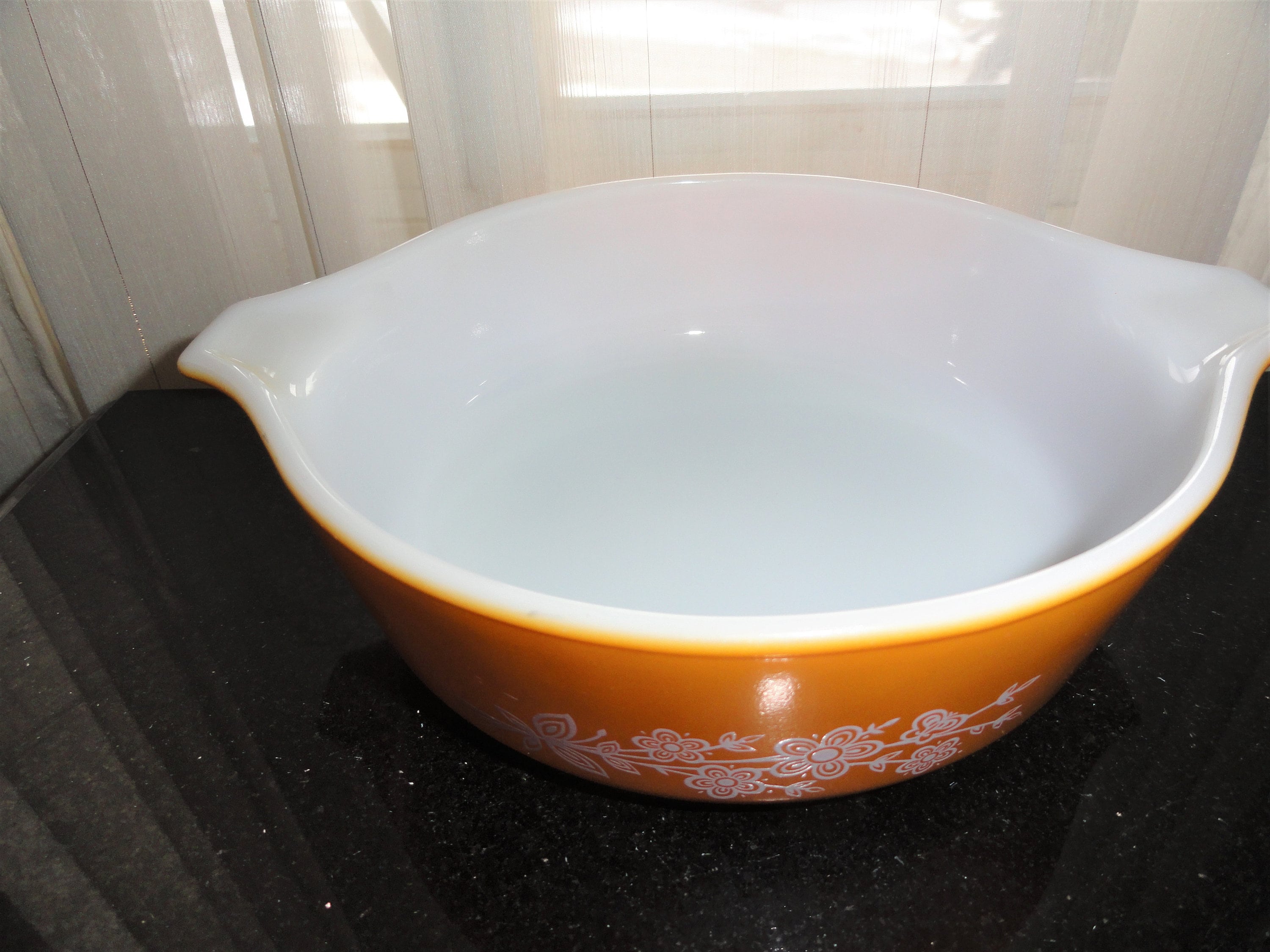 Retro 1970's Pyrex 471 B 500ml. 1 Pint Butterfly Gold | Etsy