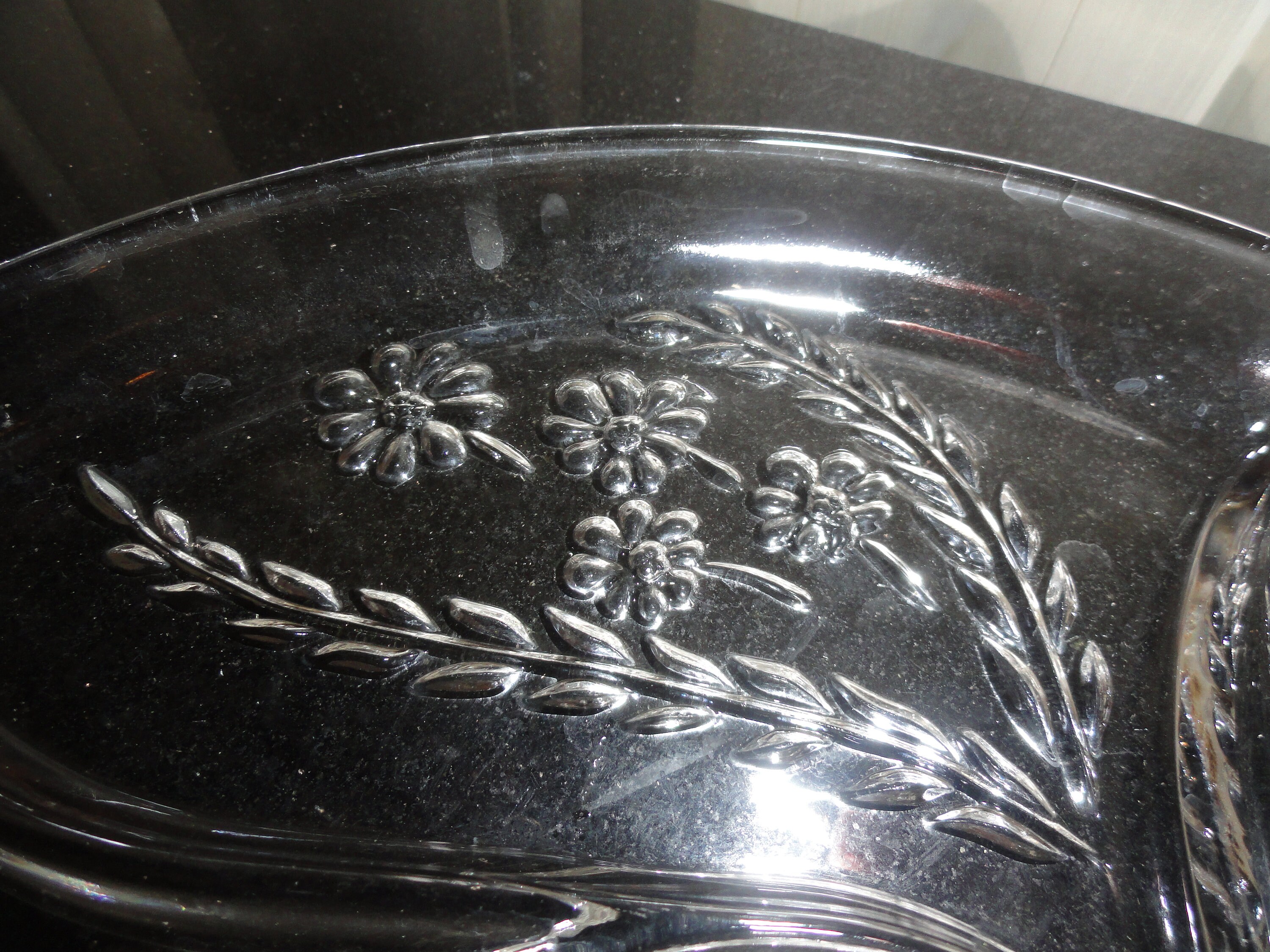 Vintage Round Glass Embossed Floral Design Five Compartment - Etsy Italia