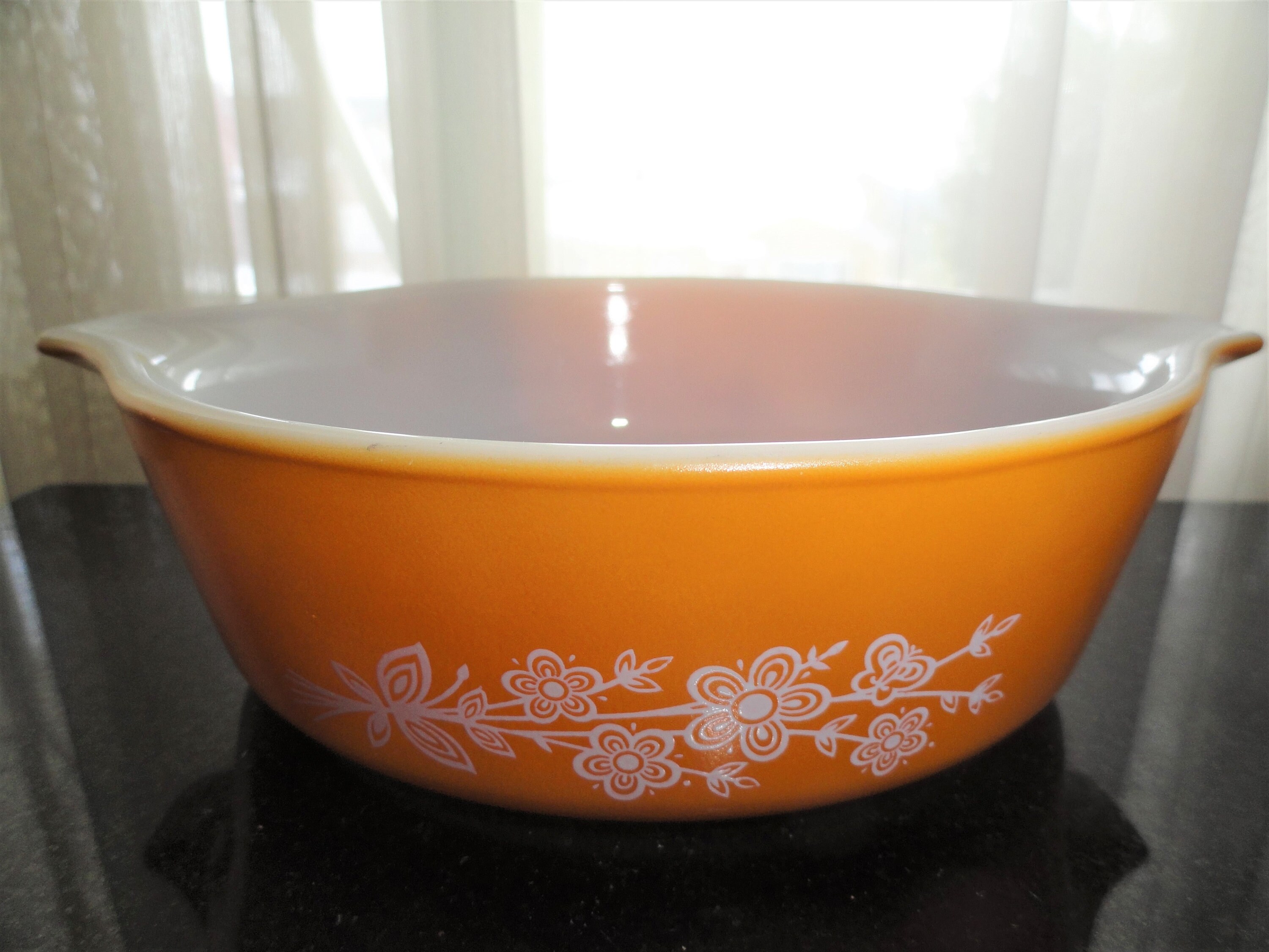 Retro 1970's Pyrex 471 B 500ml. 1 Pint Butterfly Gold Cinderella ...