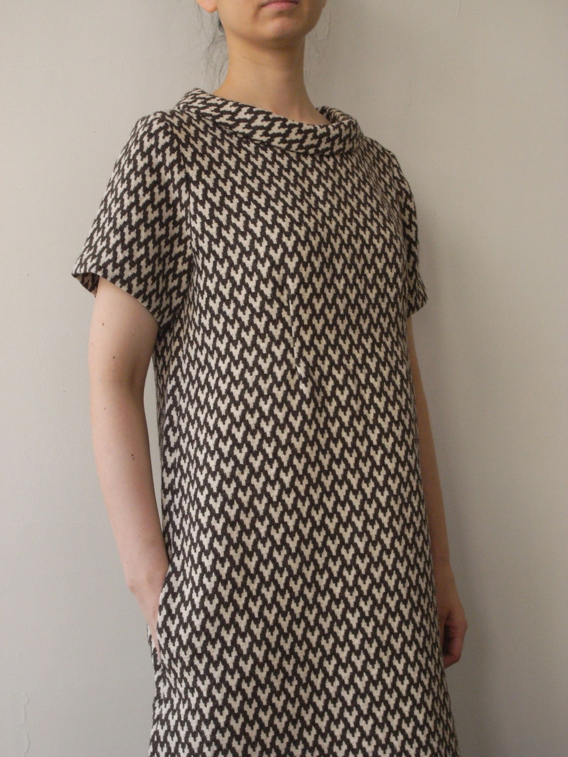 LINNET Pattern/no.70 Half Sleeve One-piece With Roll Collar - Etsy