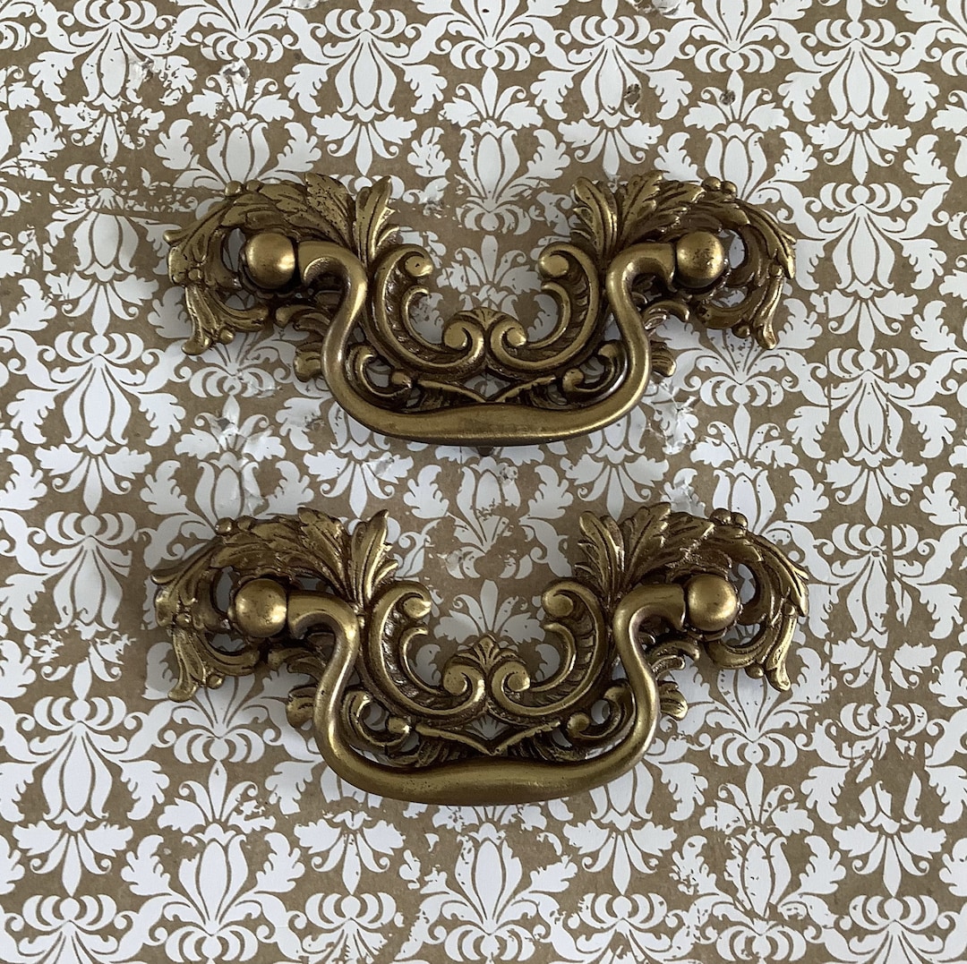 French Provincial Drawer Pulls