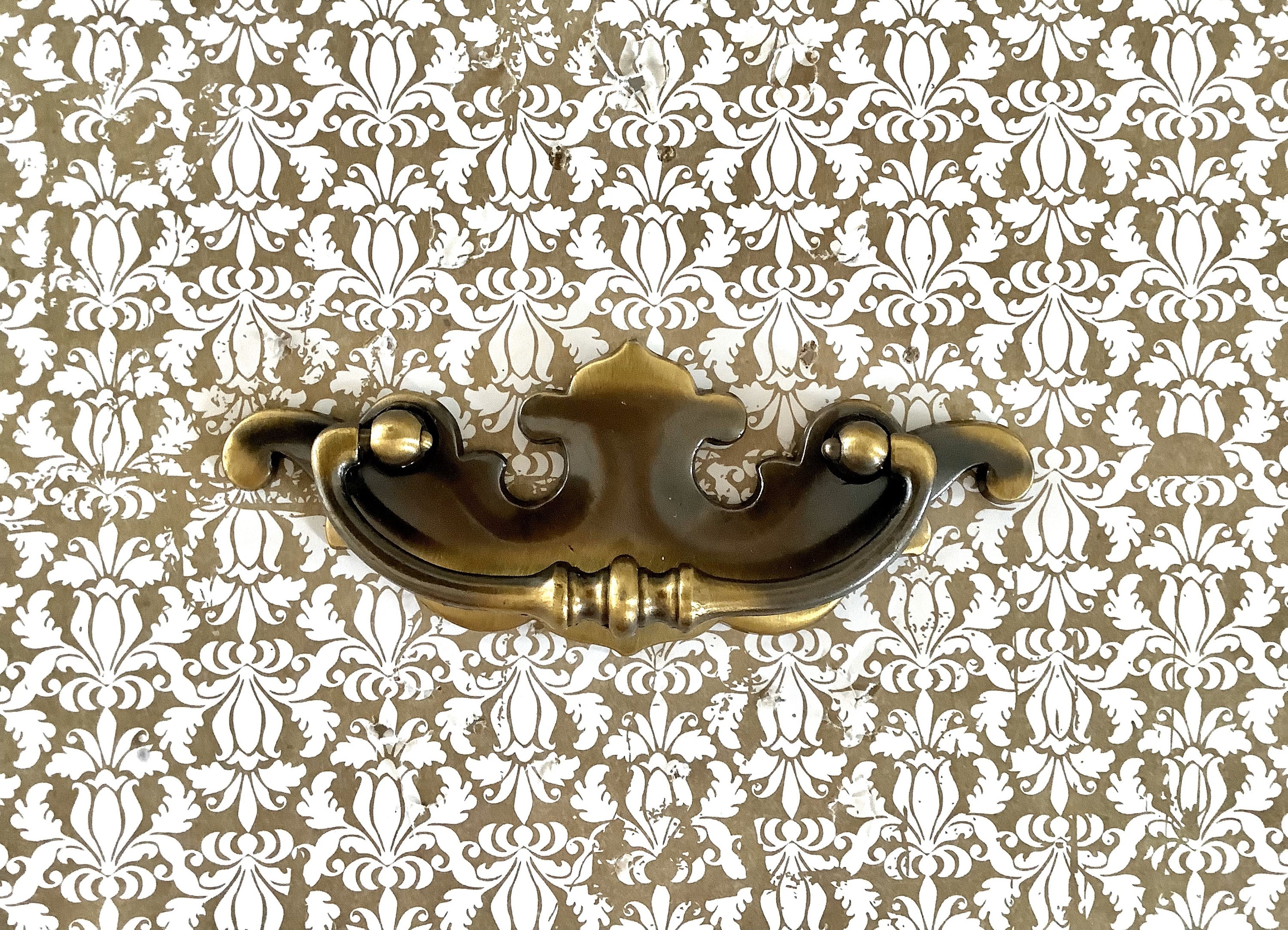 Vintage Chippendale Antique Brass Pulls/amerock Brass Pulls/american ...