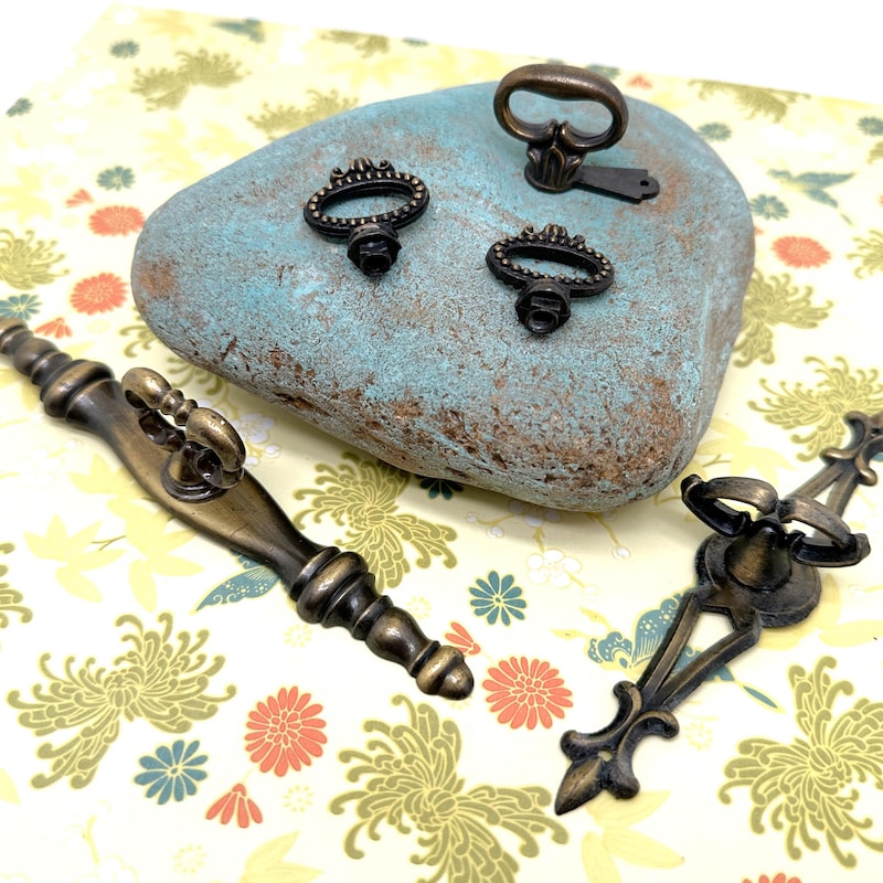 Antique Brass Pull - Etsy