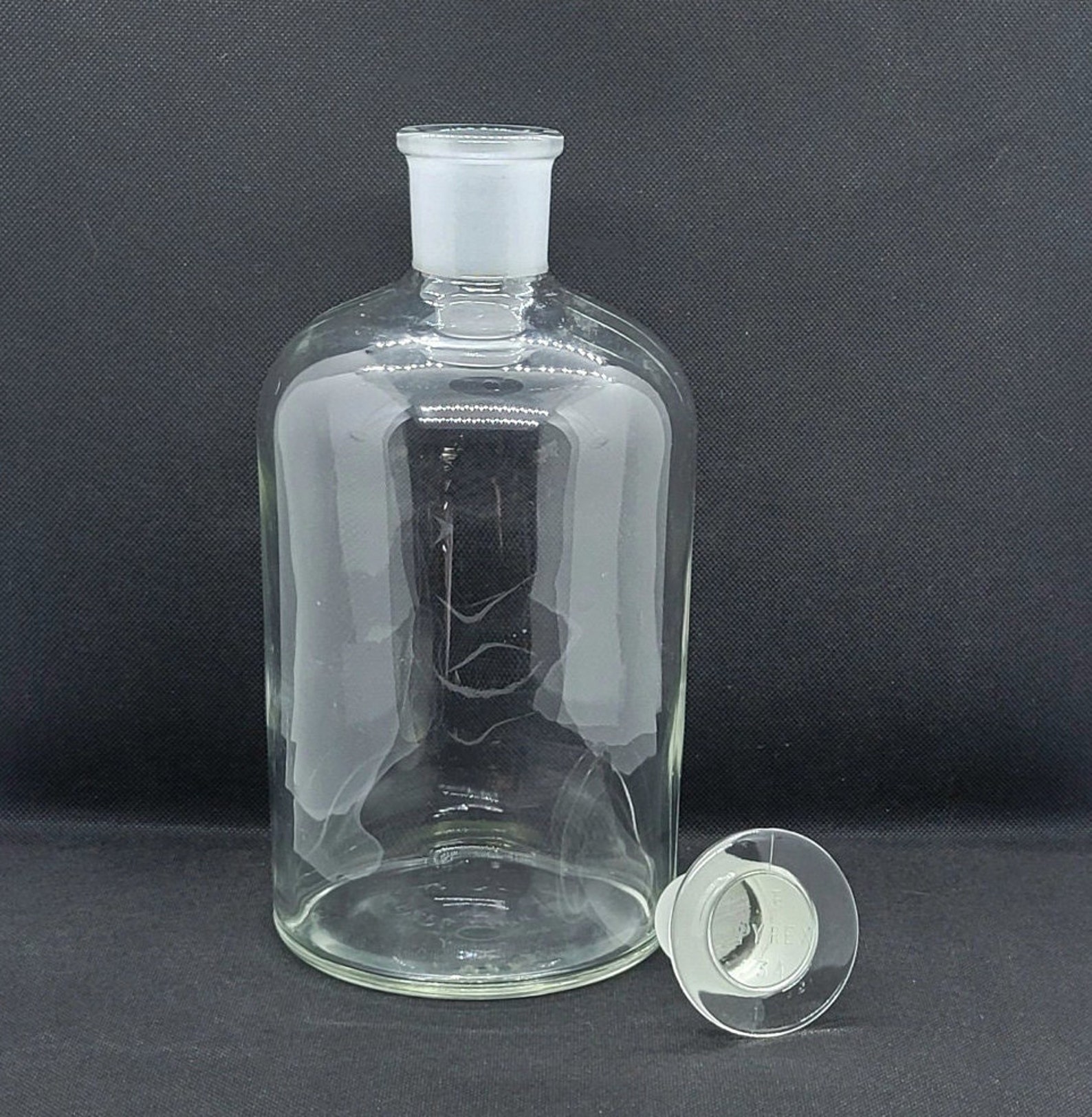 Pyrex Large Reagent, Apothecary Bottle With Stopper, #34, Vintage, 10 1 ...