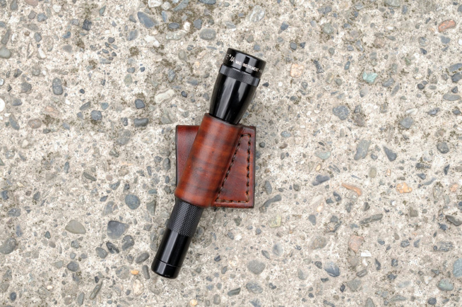 Flashlight Belt Carrier for Mini Maglite AA Flashlight L James Thieman ...