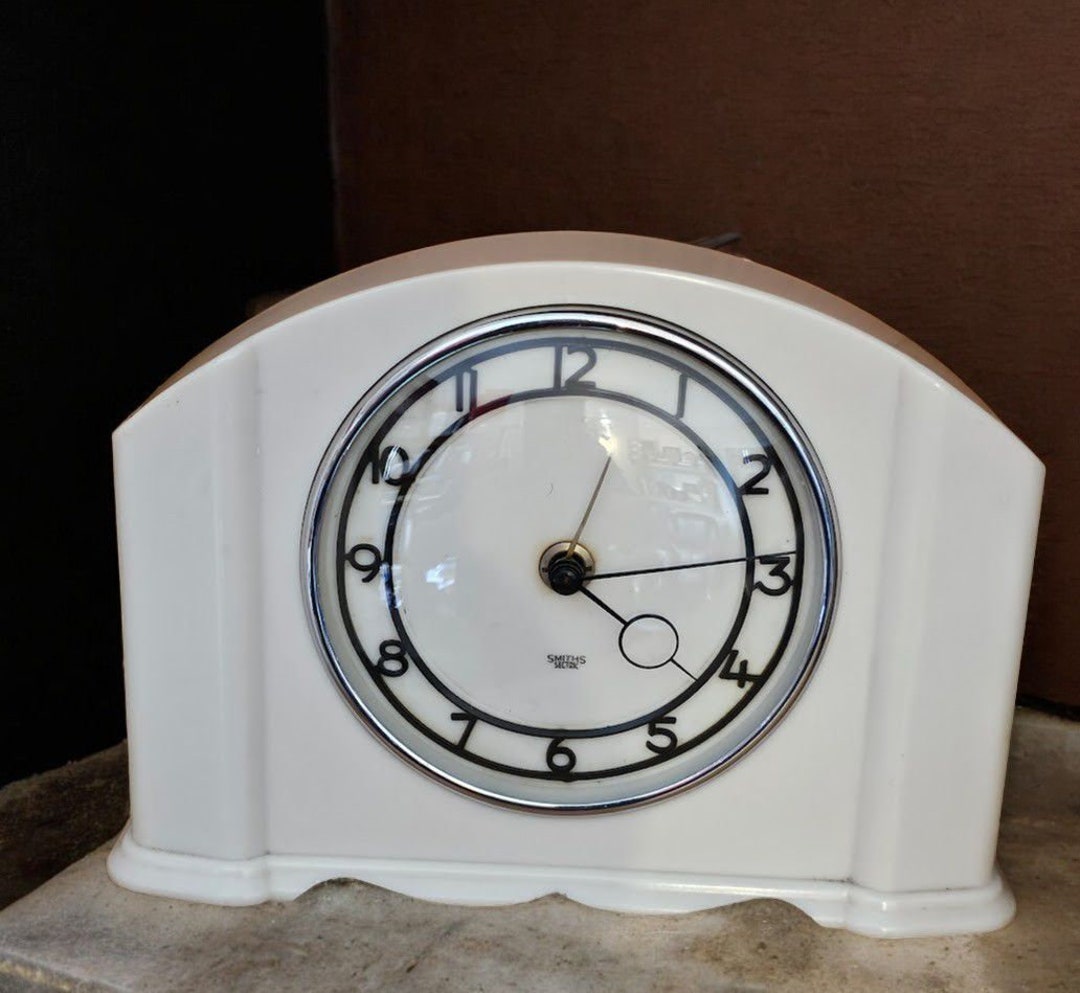 Vintage White Bakelite Electric Clock Smiths 1930s - Etsy