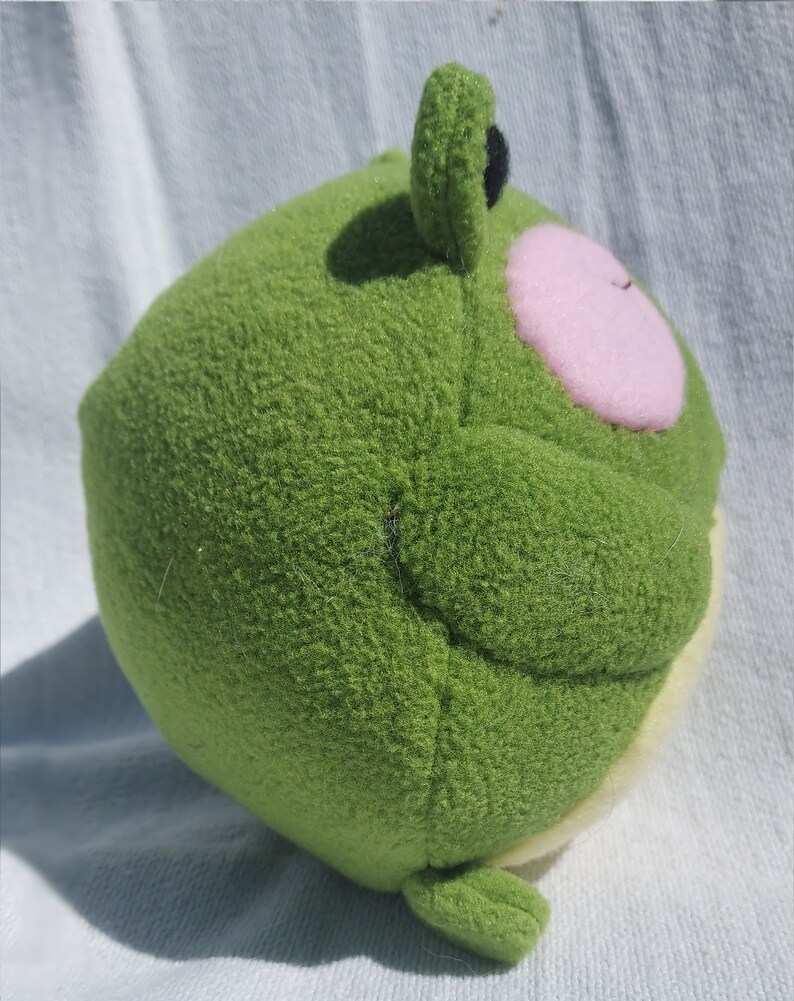 Frog/toad Plushie - Etsy
