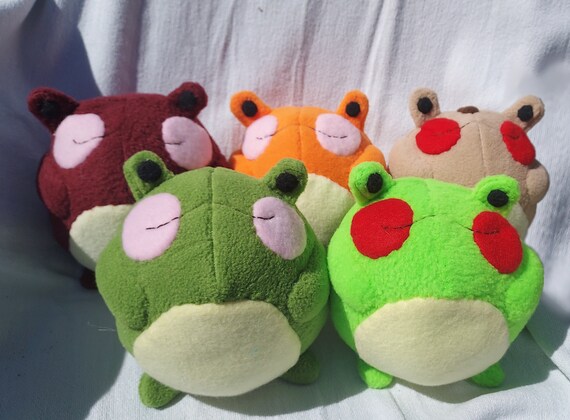 Frog/toad Plushie - Etsy