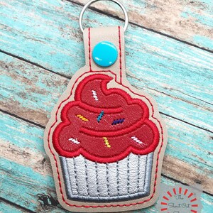 Cupcake Keychain, Cupcake Key Chain, Cupcake Keyring, Cupcake Key Ring ...