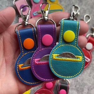 Quarter Holder Keychain, Cart Quarter Keeper Key Chain, Token Holder ...