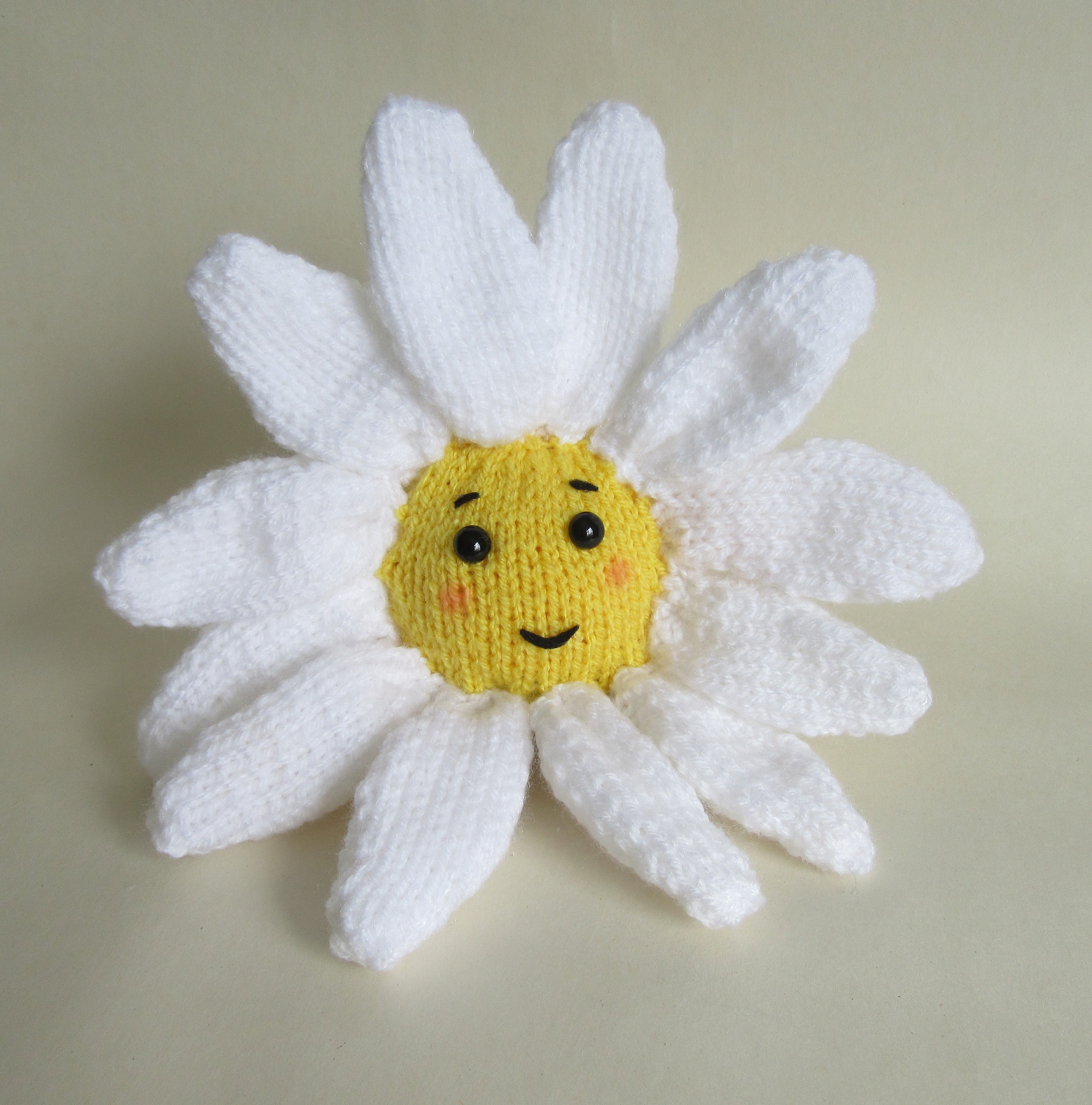 KNITTING PATTERN PDF - Daisy Flower Chocolate Orange Bath Bomb Cover ...