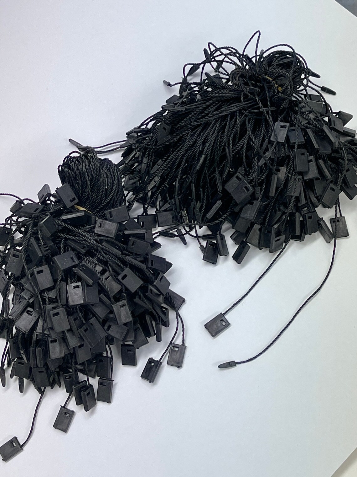 Hang Tag Strings - Label Strings - Locking Strings - Snap Lock ...